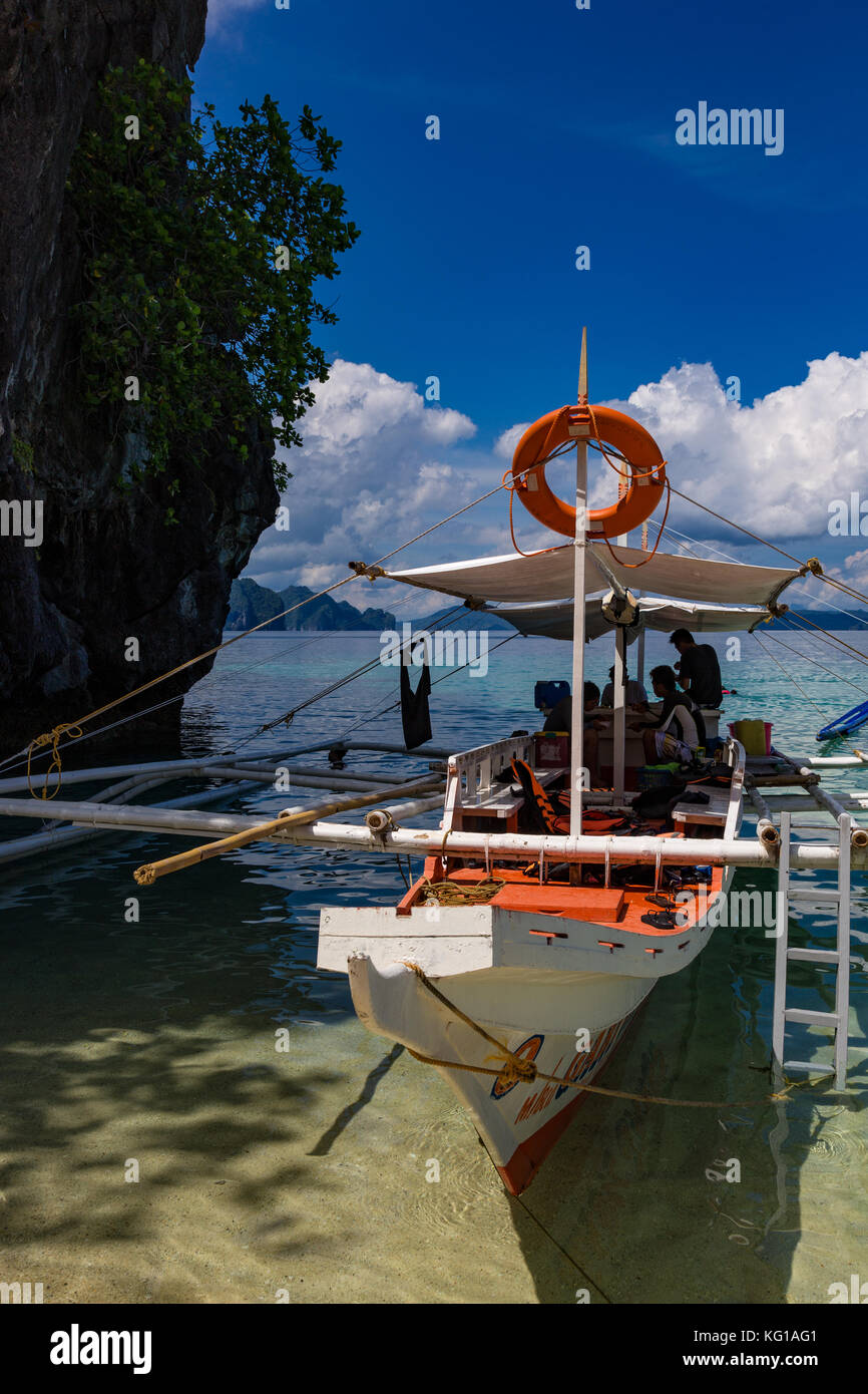 Asia Philippines Palawan El Nido Tour boats on Seven Commando Beach ...