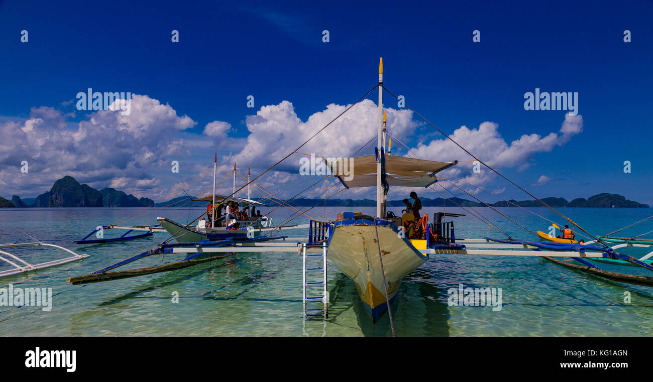 Asia Philippines Palawan El Nido Tour boats on Seven Commando Beach ...