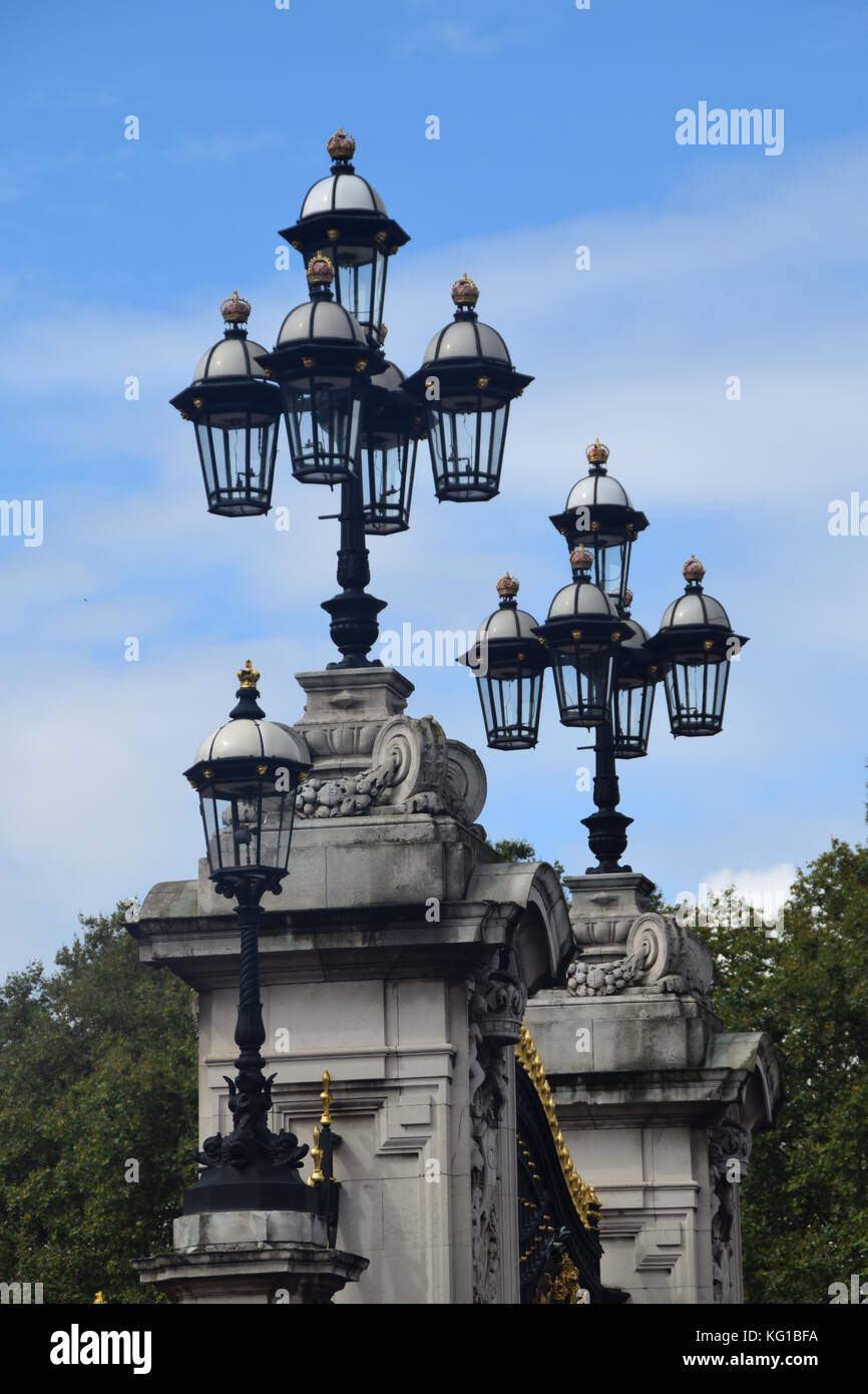 1837 buckingham palace hi-res stock photography and images - Alamy