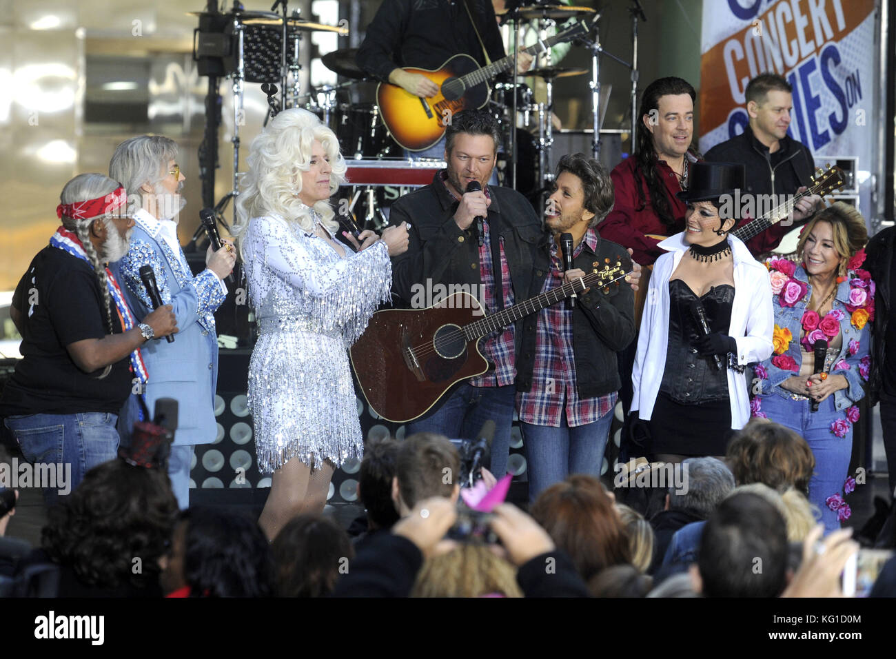 Al Roker, Savannah Guthrie, Matt Lauer, Blake Shelton, Hoda Kotb ...