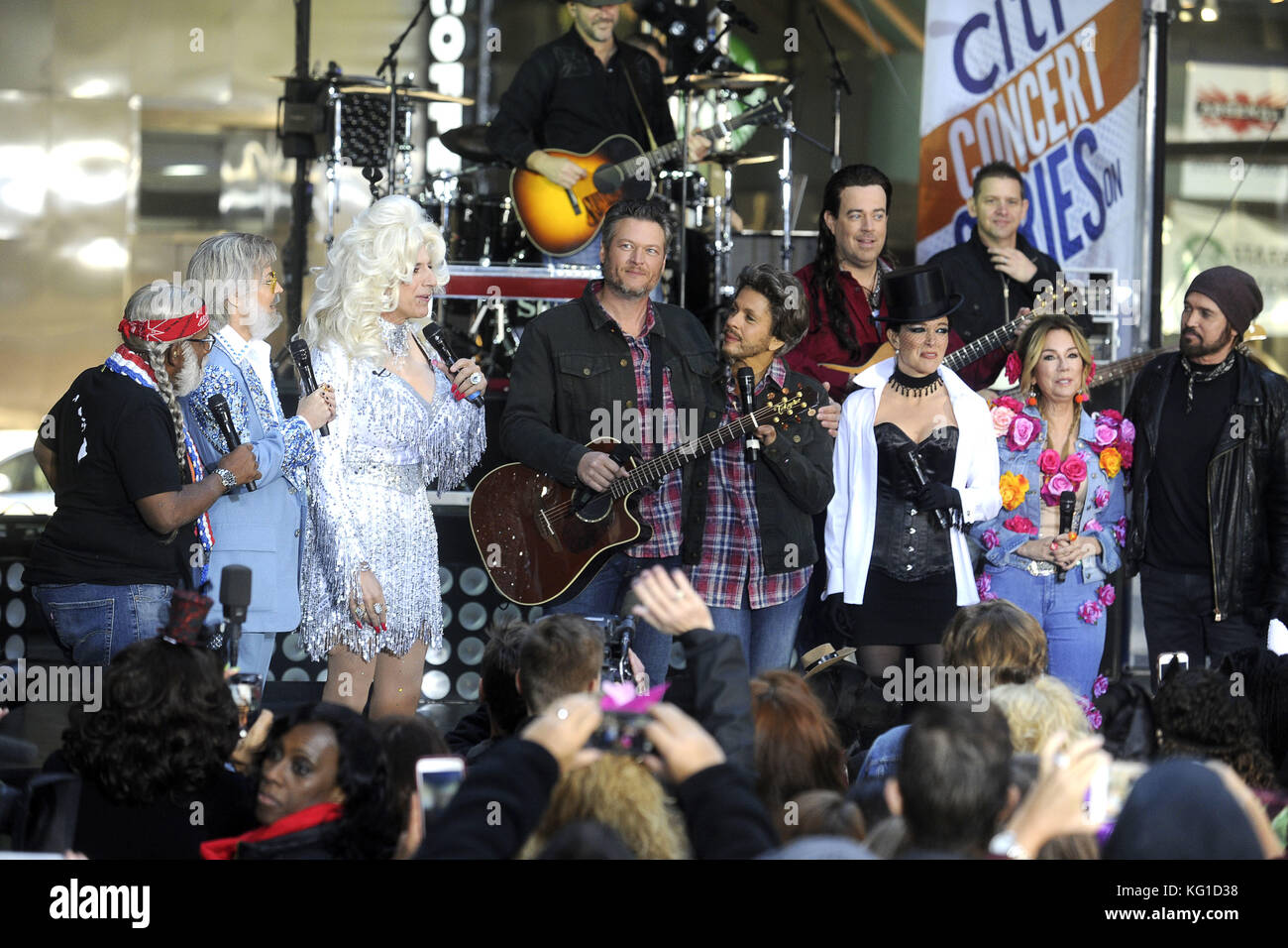 Al Roker, Savannah Guthrie, Matt Lauer, Blake Shelton, Hoda Kotb ...