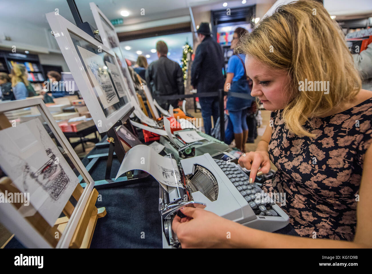 London, UK. 2nd Nov, 2017. Typewriter artist Keira Rathbone creates ...