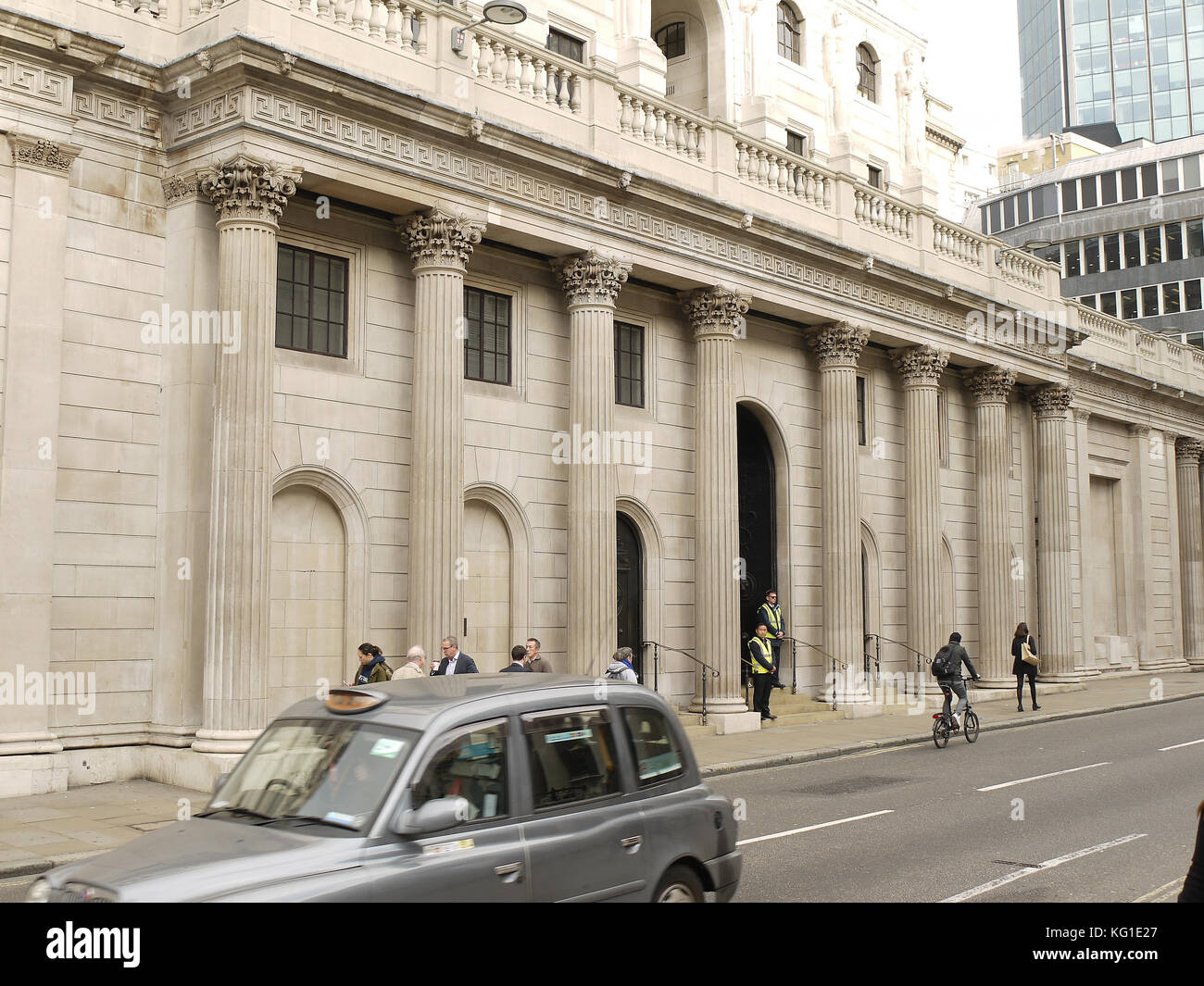 London, UK. 02nd Nov, 2017. Bank of England, Threadneedle St. For the ...