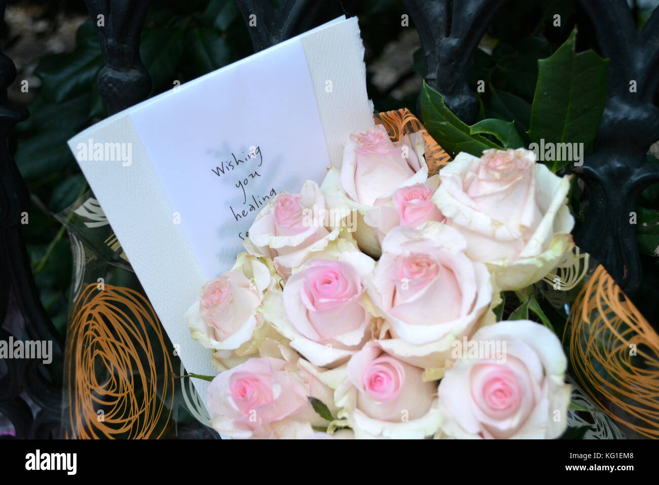 New left notes hi-res stock photography and images - Alamy