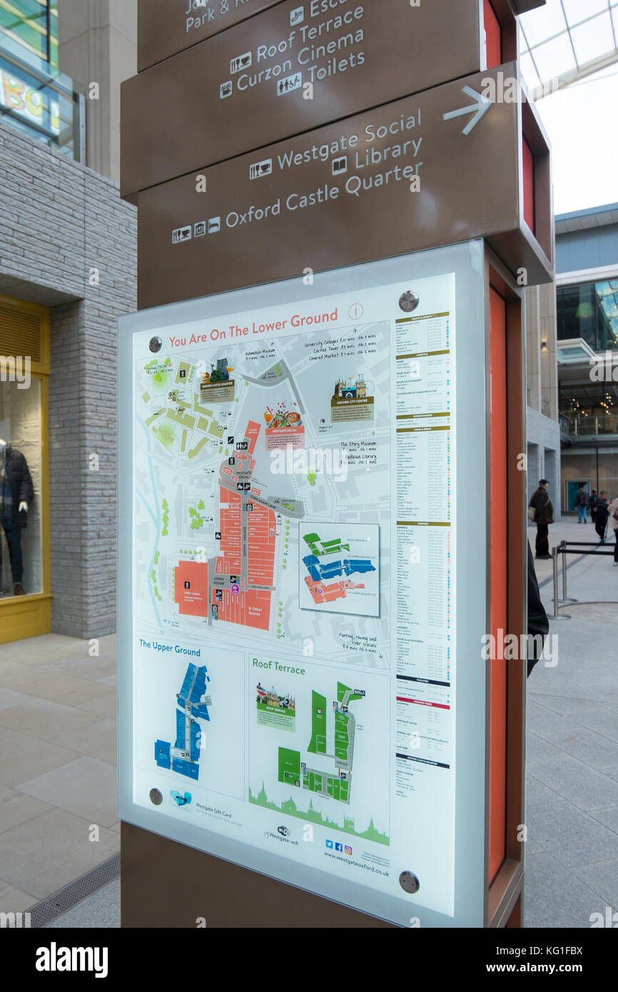Oxford, UK. 2nd Nov 2017. People shopping in the new Westgate centre in ...