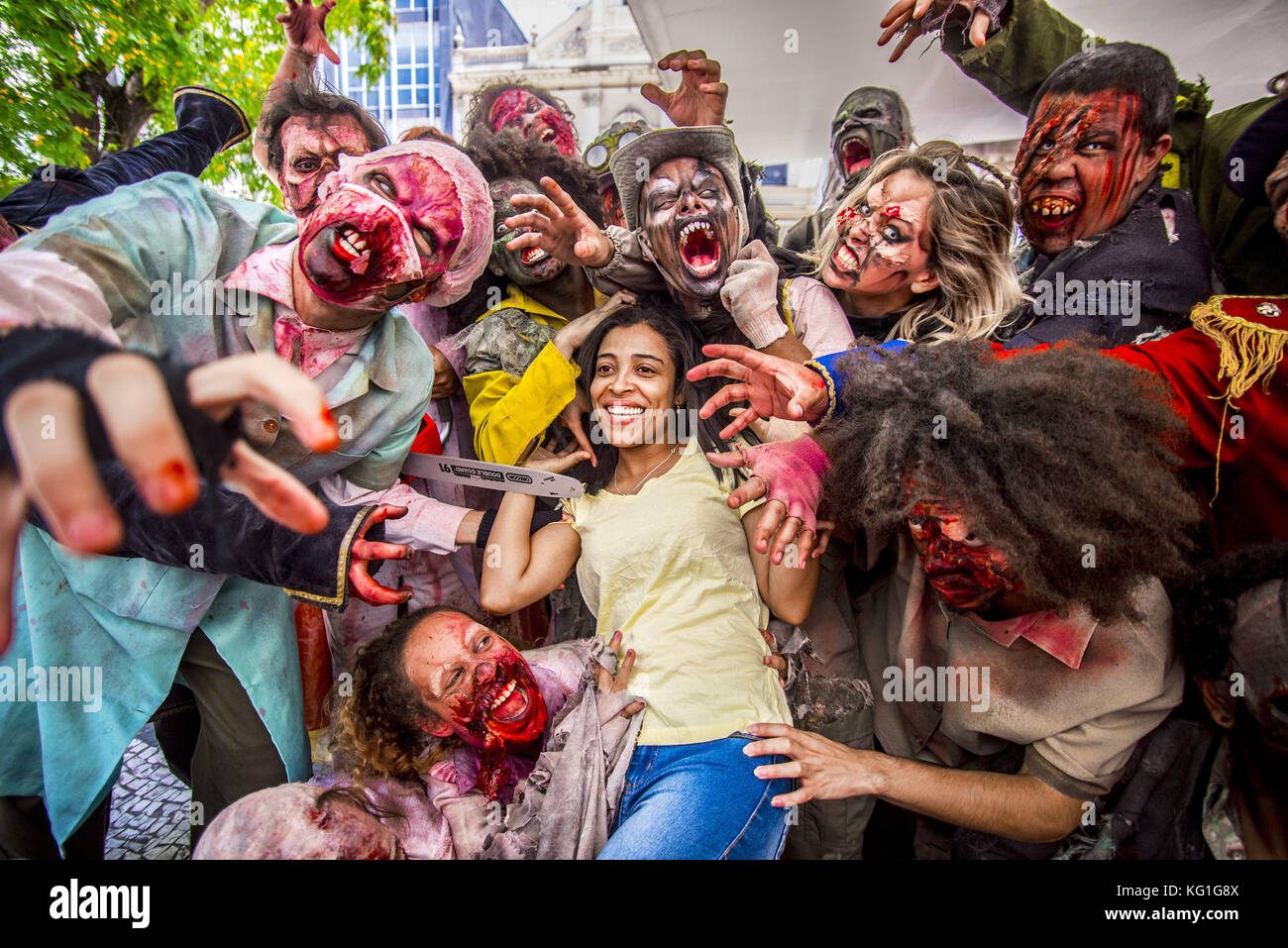 Sao Paulo, Brazil. 2nd November, 2017. People take part in the annual ...