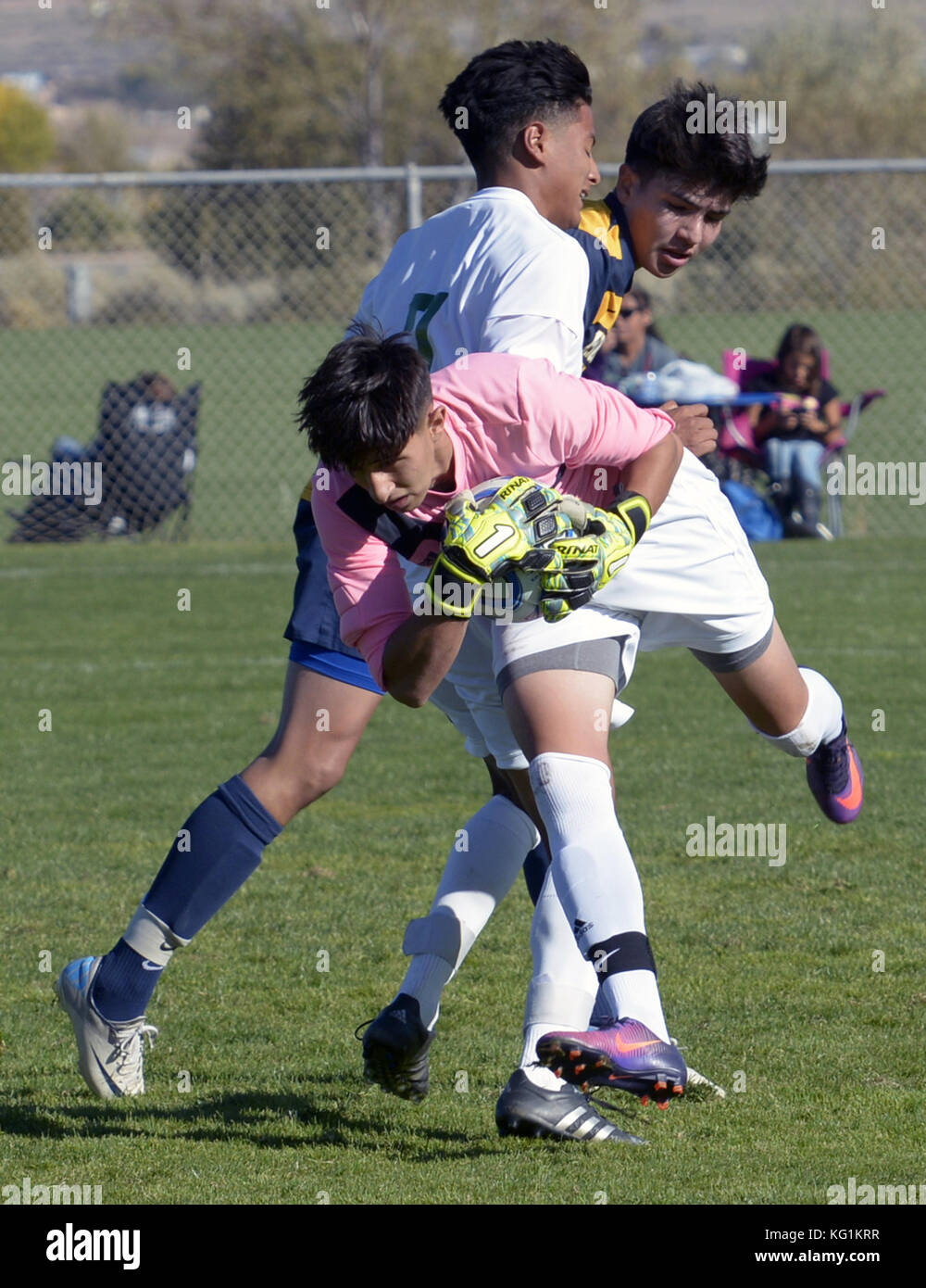 U.S. 2nd Nov, 2017. SPORTS -- Highland goalkeeper Marco Gaytan gets a ...