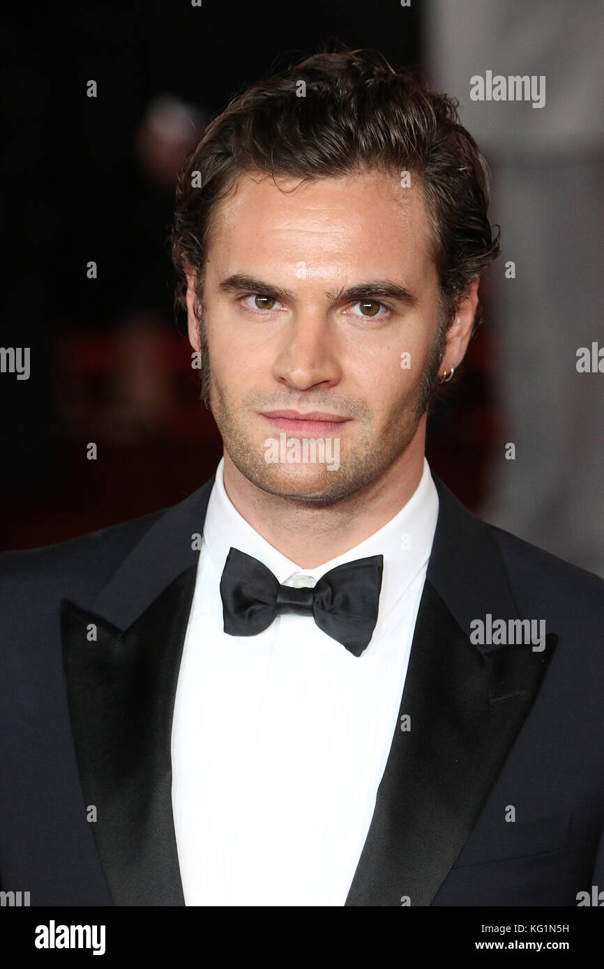 London, UK. 02nd Nov, 2017. Tom Bateman, Murder on the Orient Express ...