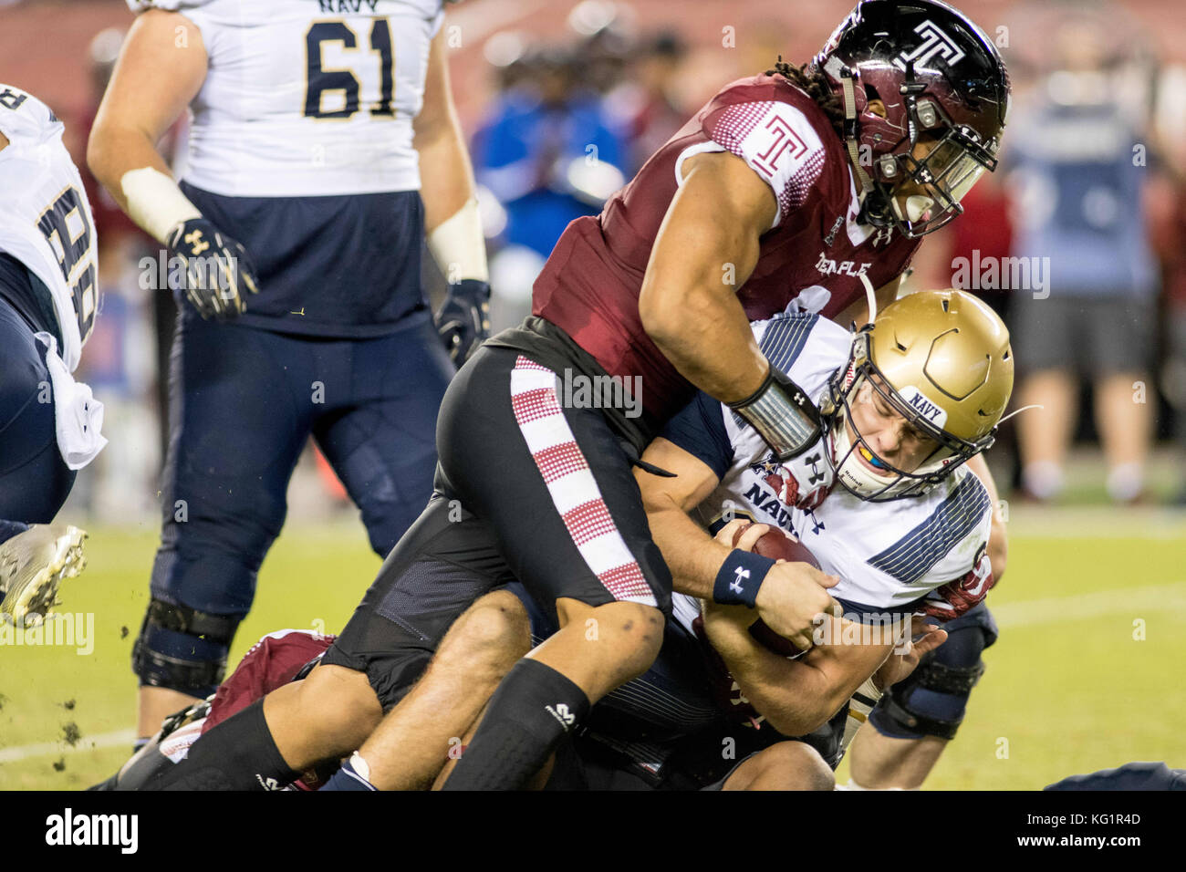 Philadelphia, Pennsylvania, USA. 2nd Nov, 2017. Navy's QB, ZACH ABEY (9 ...