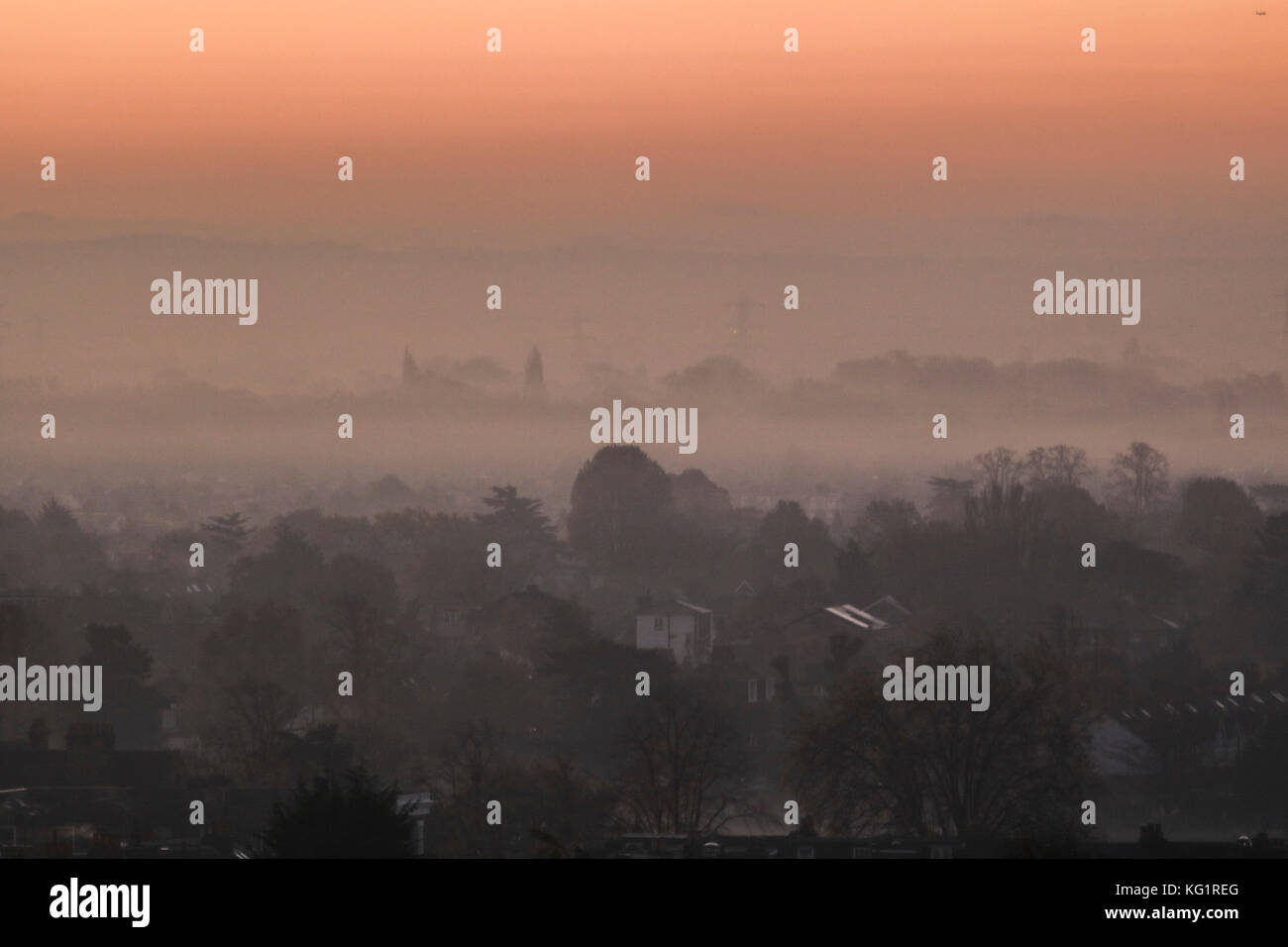 London, UK. 3rd Nov, 2017. Wimbledon landscape covered in early morning ...