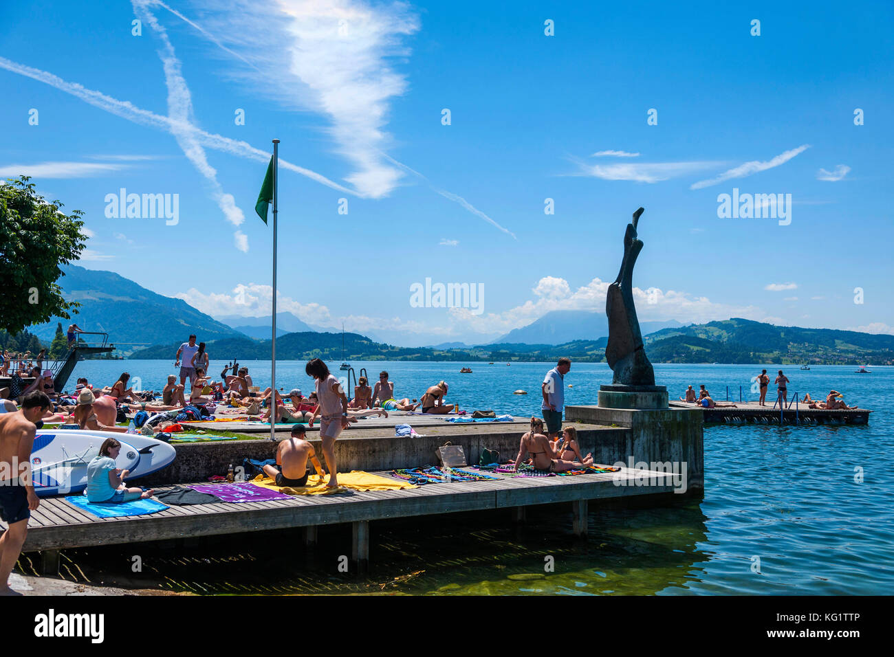 Zug, Kanton Zug, Schweiz : Zuger See - Schwimmbad Stock Photo - Alamy