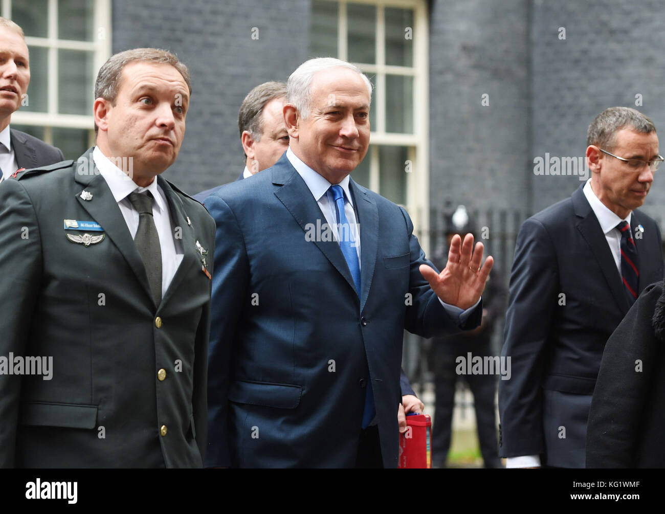 Leaving downing st hi-res stock photography and images - Alamy