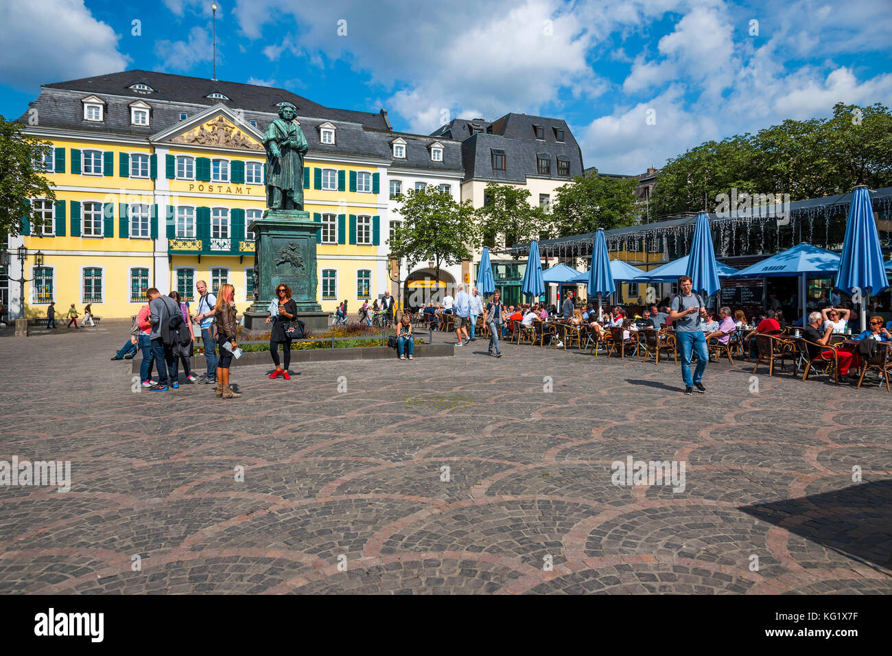 Beethoven denkmal hi-res stock photography and images - Alamy