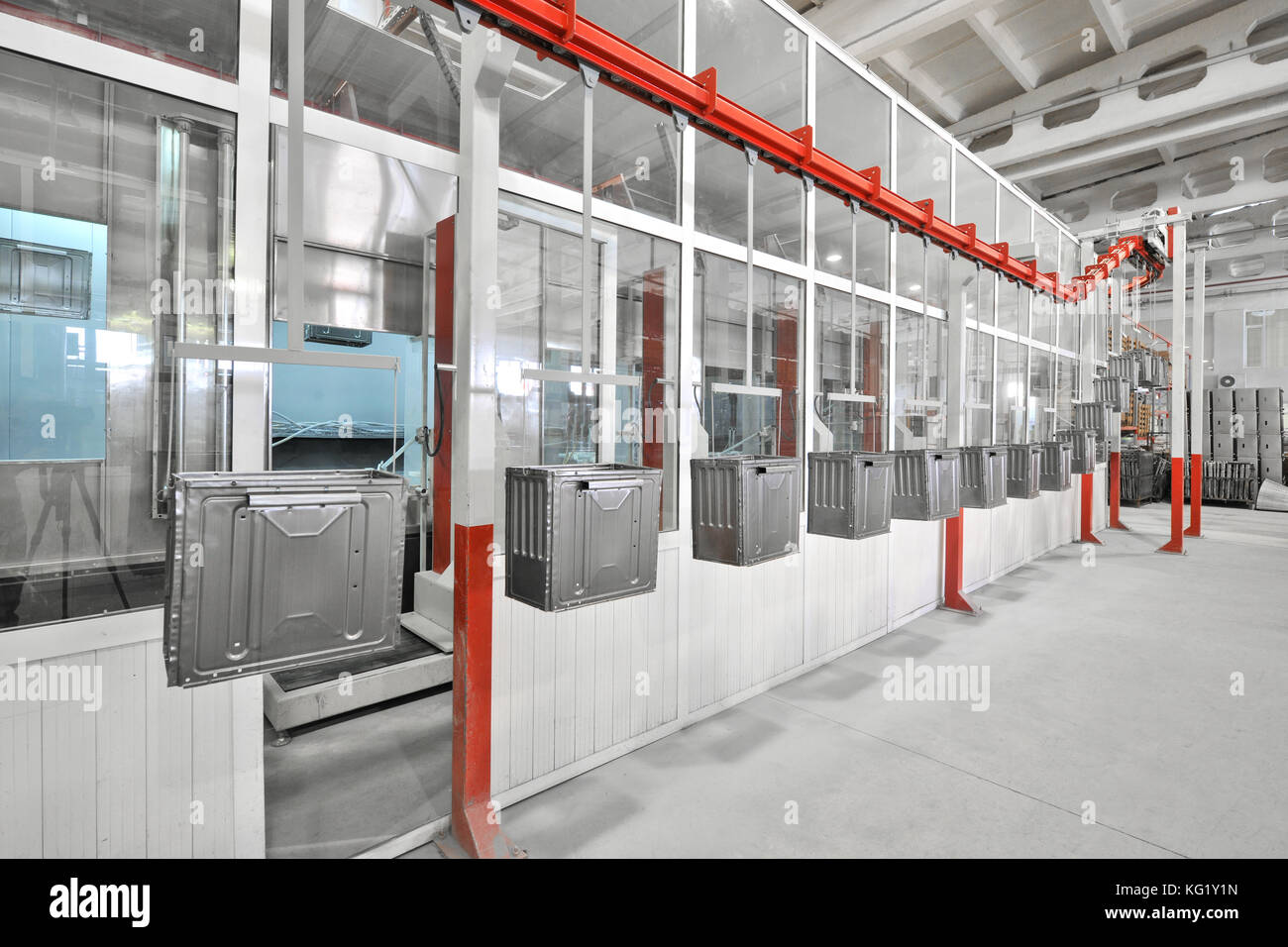 industrial workshop for the assembly of oven on a conveyor belt Stock ...