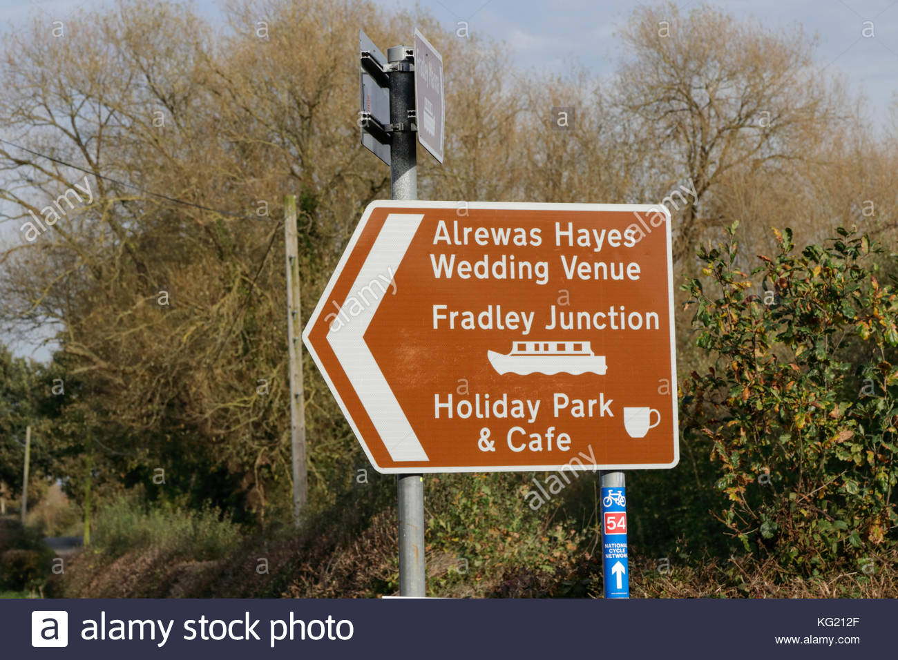 Brown Tourist Attraction Sign Stock Photos & Brown Tourist Attraction ...