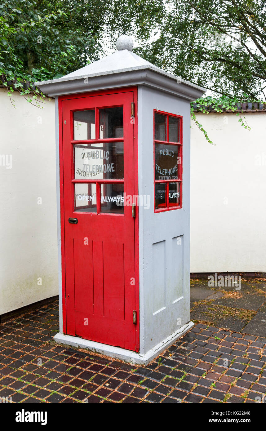 K1 telephone box hi-res stock photography and images - Alamy