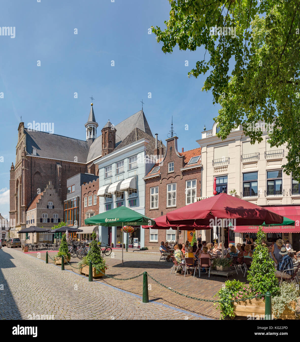 Market square with the Saint Elisabeth Church, outdoor cafe, sunshade ...