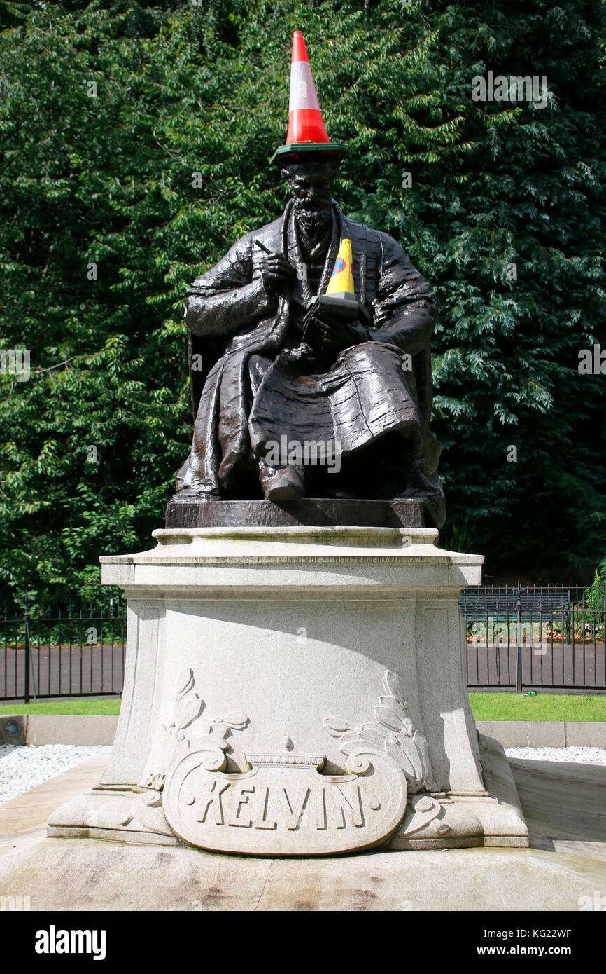 1 baron kelvin hi-res stock photography and images - Alamy