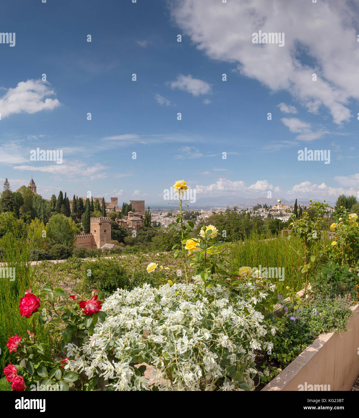 Alhambra granada generalife roses hi-res stock photography and images ...