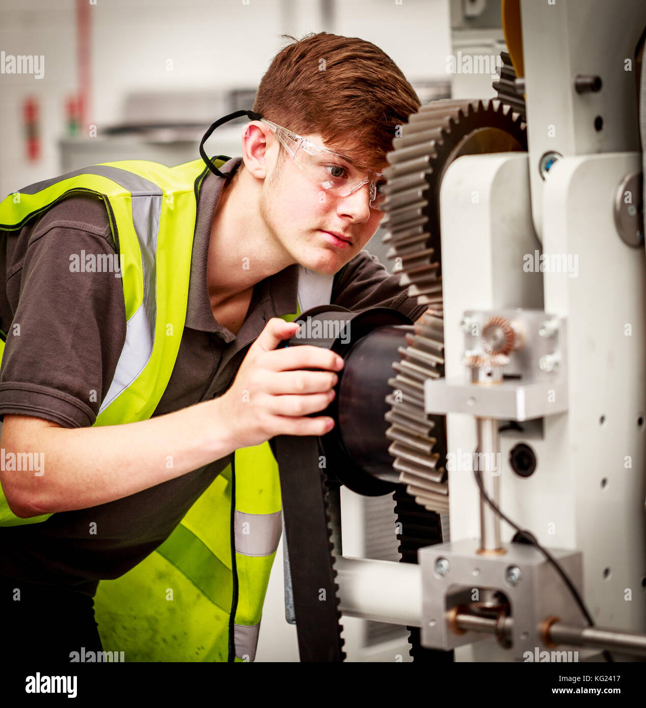 Mechanics apprentice hi-res stock photography and images - Alamy