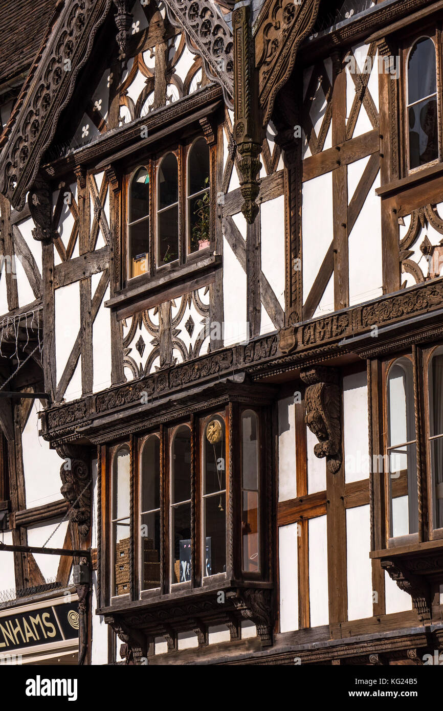 Tudor buildings hi-res stock photography and images - Alamy
