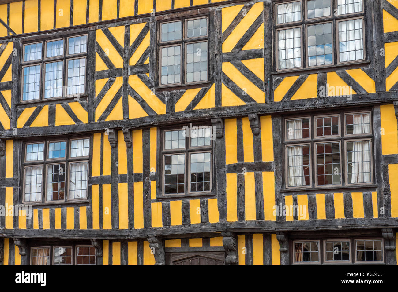 Ludlow medieval buildings hi-res stock photography and images - Alamy