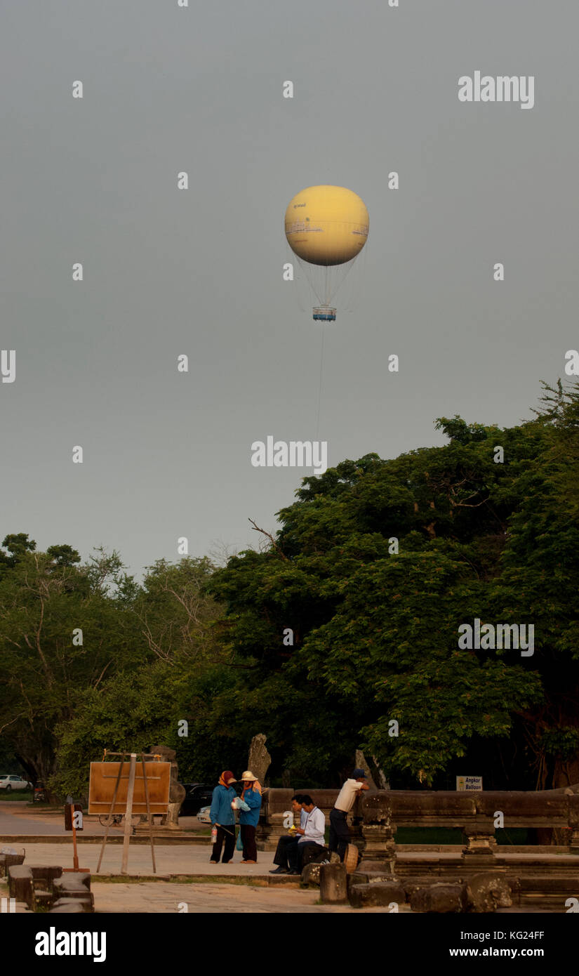 Angkor wat lawns hi-res stock photography and images - Alamy