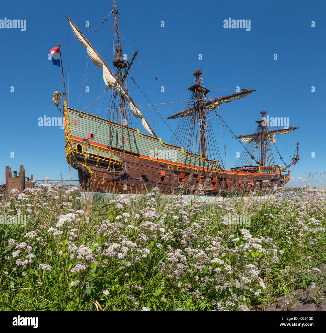 Voc boat hi-res stock photography and images - Alamy
