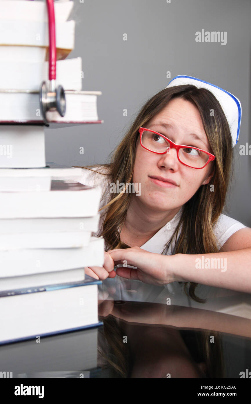 Woman hospital bored hi-res stock photography and images - Alamy