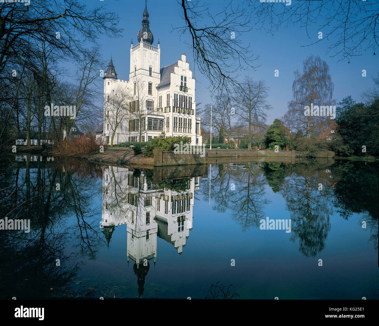 Cityhall Vught, Noord-Brabant, Netherlands *** Local Caption *** Castle ...