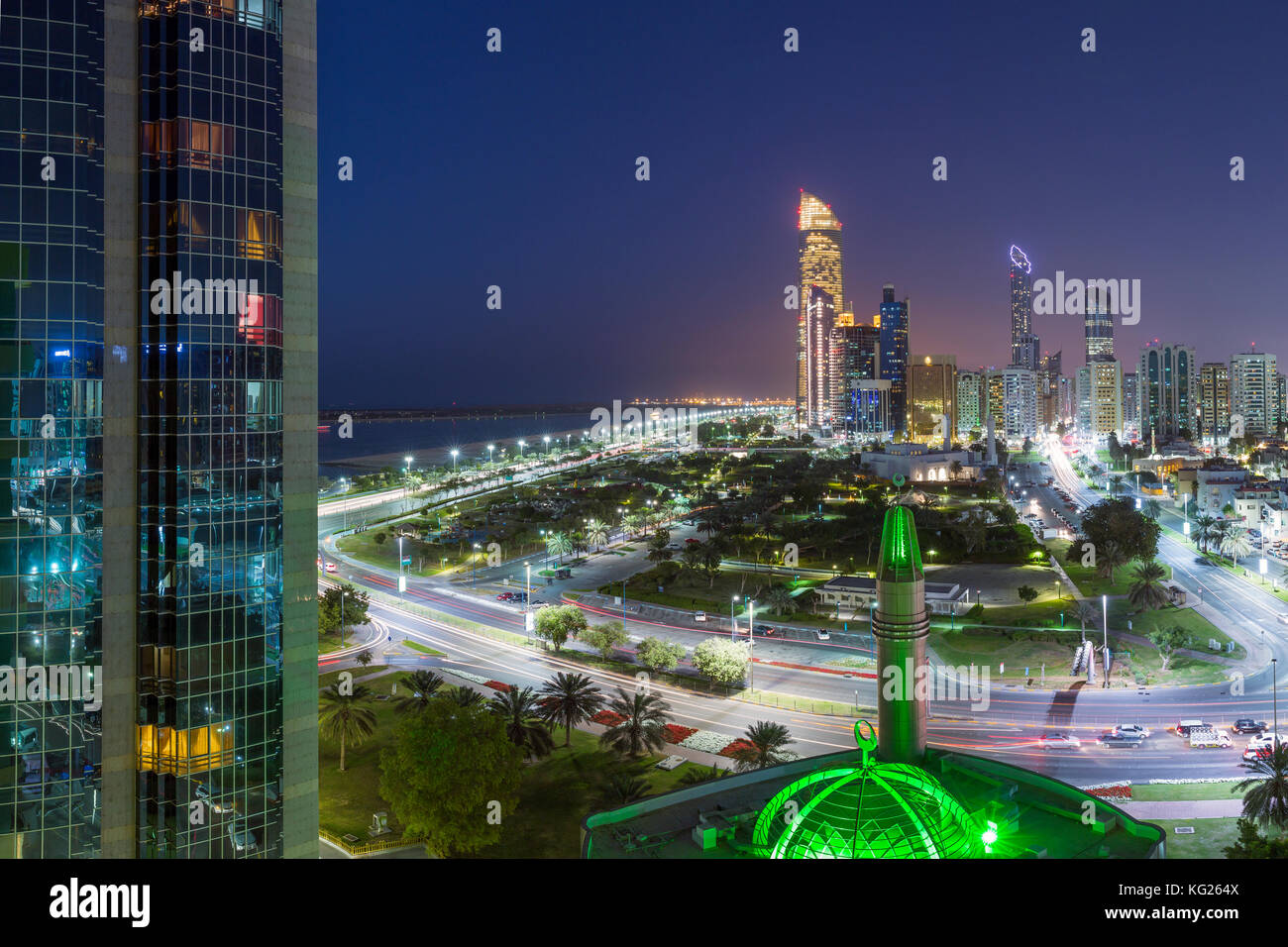 Modern middle eastern architecture hi-res stock photography and images ...