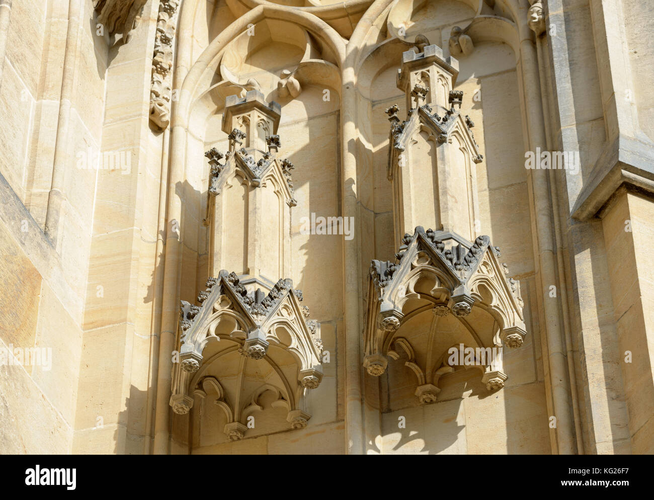 Close-up ornate small wall turrets of St. Vitus Cathedral in Prague ...