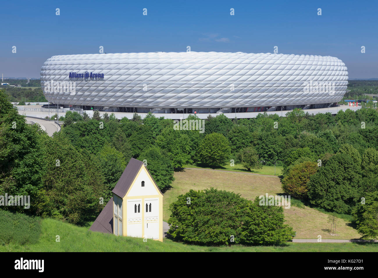 Allianz arena stadium hi-res stock photography and images - Alamy