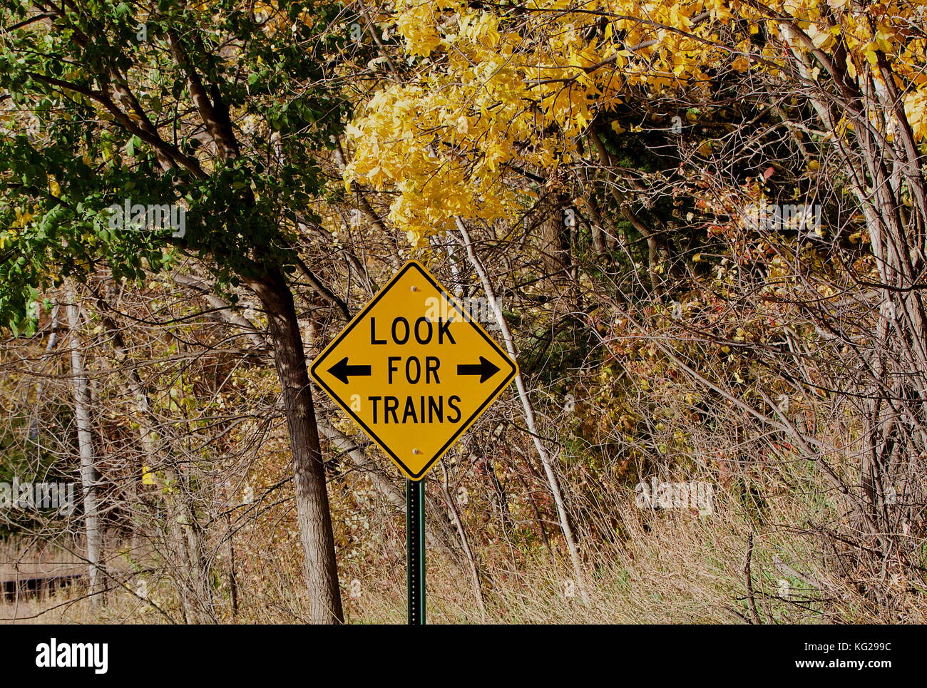 Beware trains sign railway station hi-res stock photography and images ...