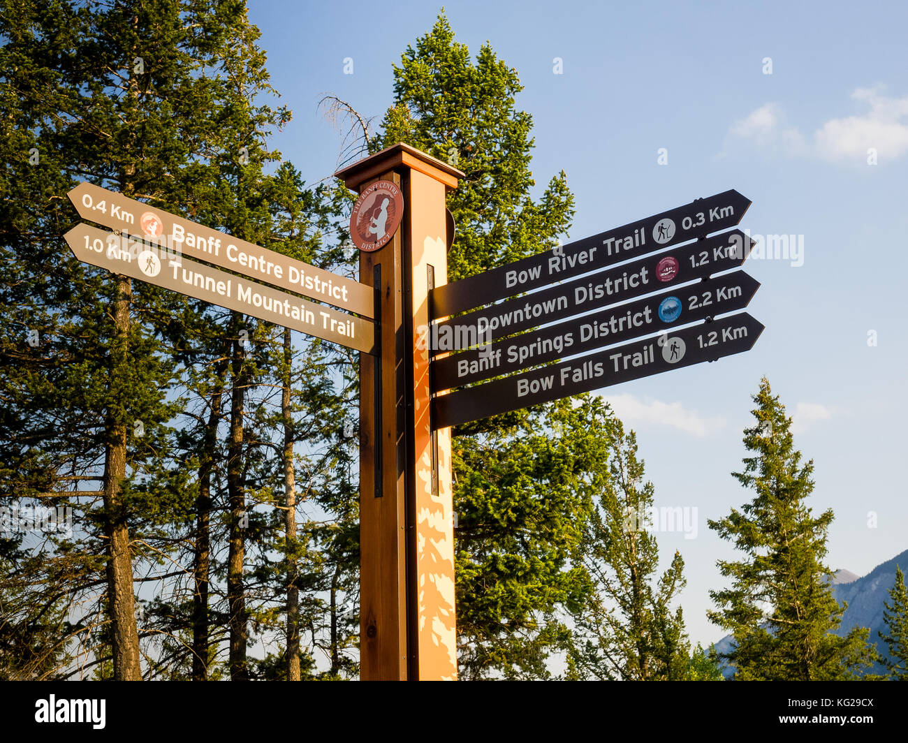 Bow falls trail banff hi-res stock photography and images - Alamy