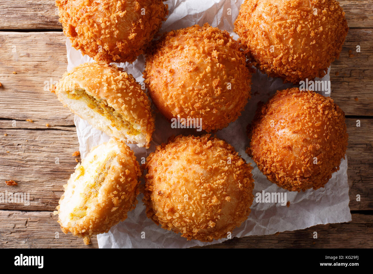 Pan fried stuffed bread hi-res stock photography and images - Alamy