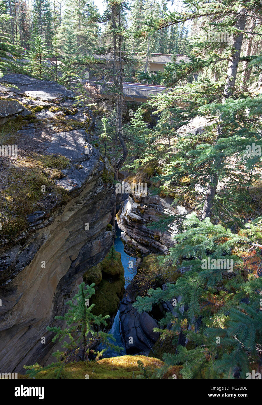 Bridged walkways hi-res stock photography and images - Alamy