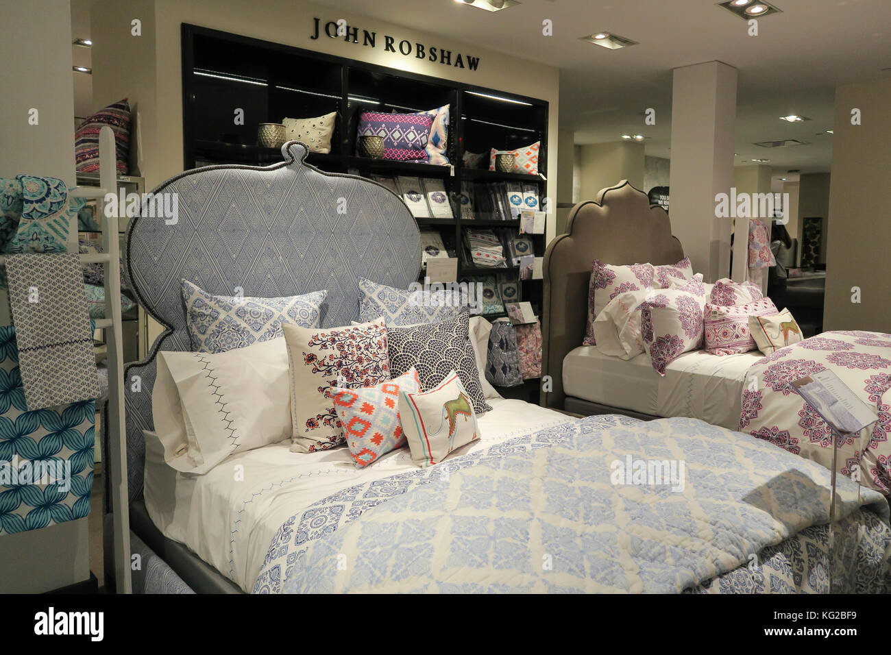 Bedding display retail store hi-res stock photography and images - Alamy