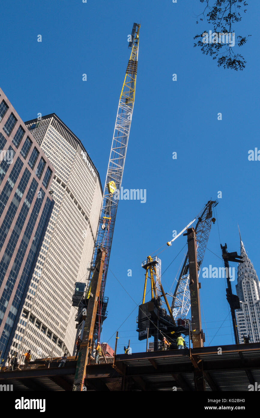 Construction work nyc hi-res stock photography and images - Alamy