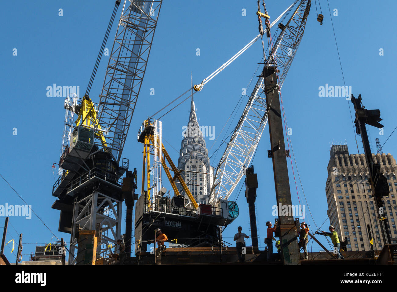 Hi rise hi-res stock photography and images - Alamy