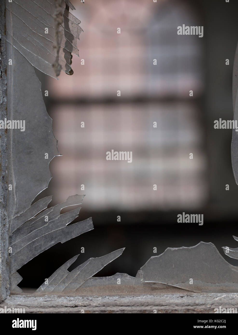 Broken factory hi-res stock photography and images - Alamy