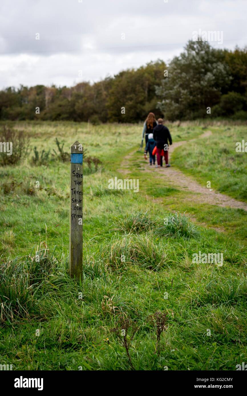 Rimrose valley country park cycling hi-res stock photography and images ...