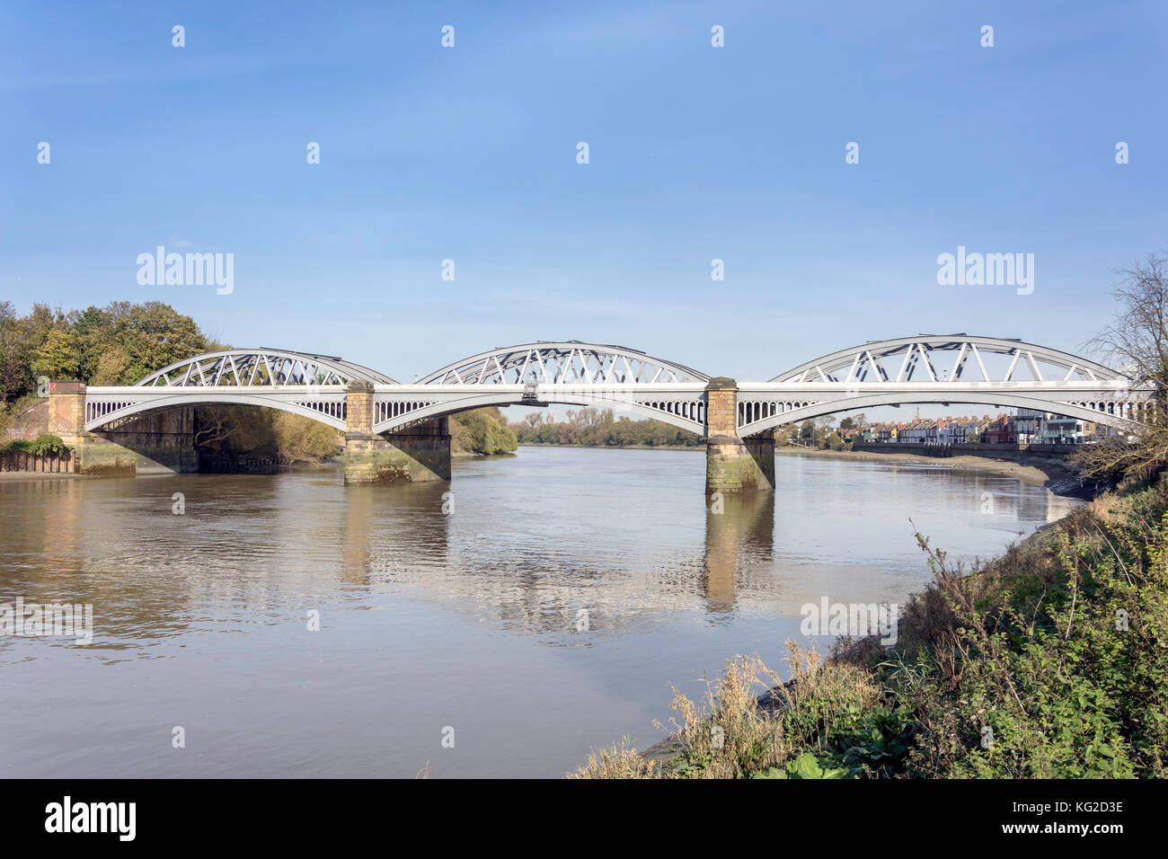 Barnes Railway Bridge across River Thames, Barnes, London Borough of ...