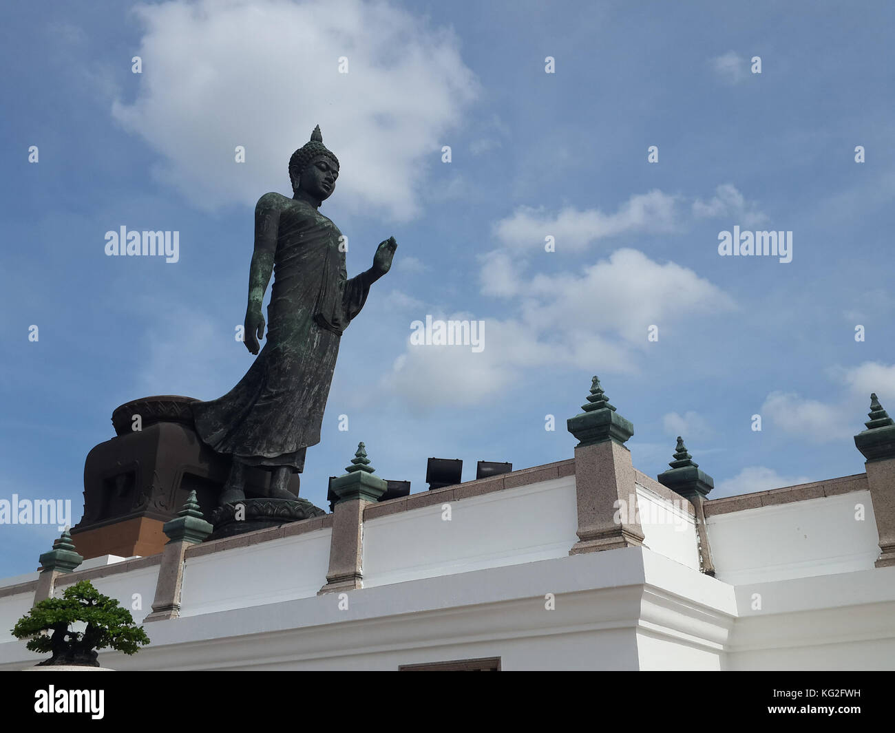 Walking buddha hi-res stock photography and images - Alamy