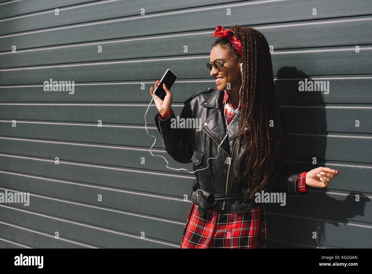 stylish african american girl with smartphone Stock Photo - Alamy