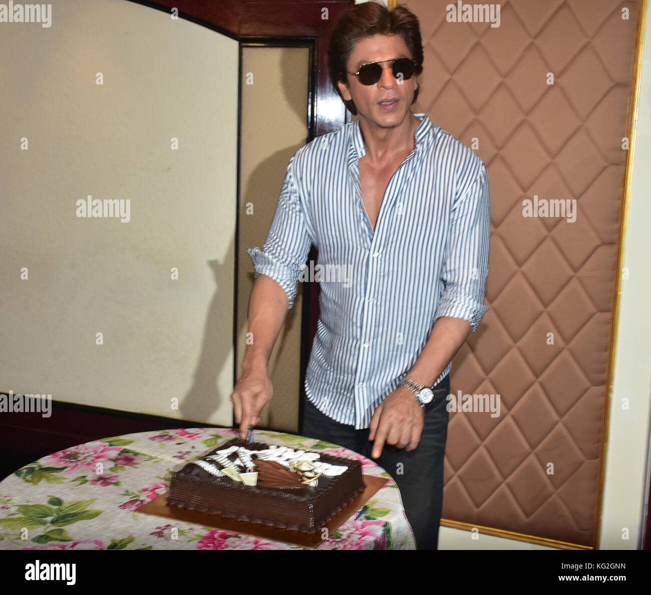 Indian film actor Shahrukh Khan celebrate 52nd birthday with Media ...