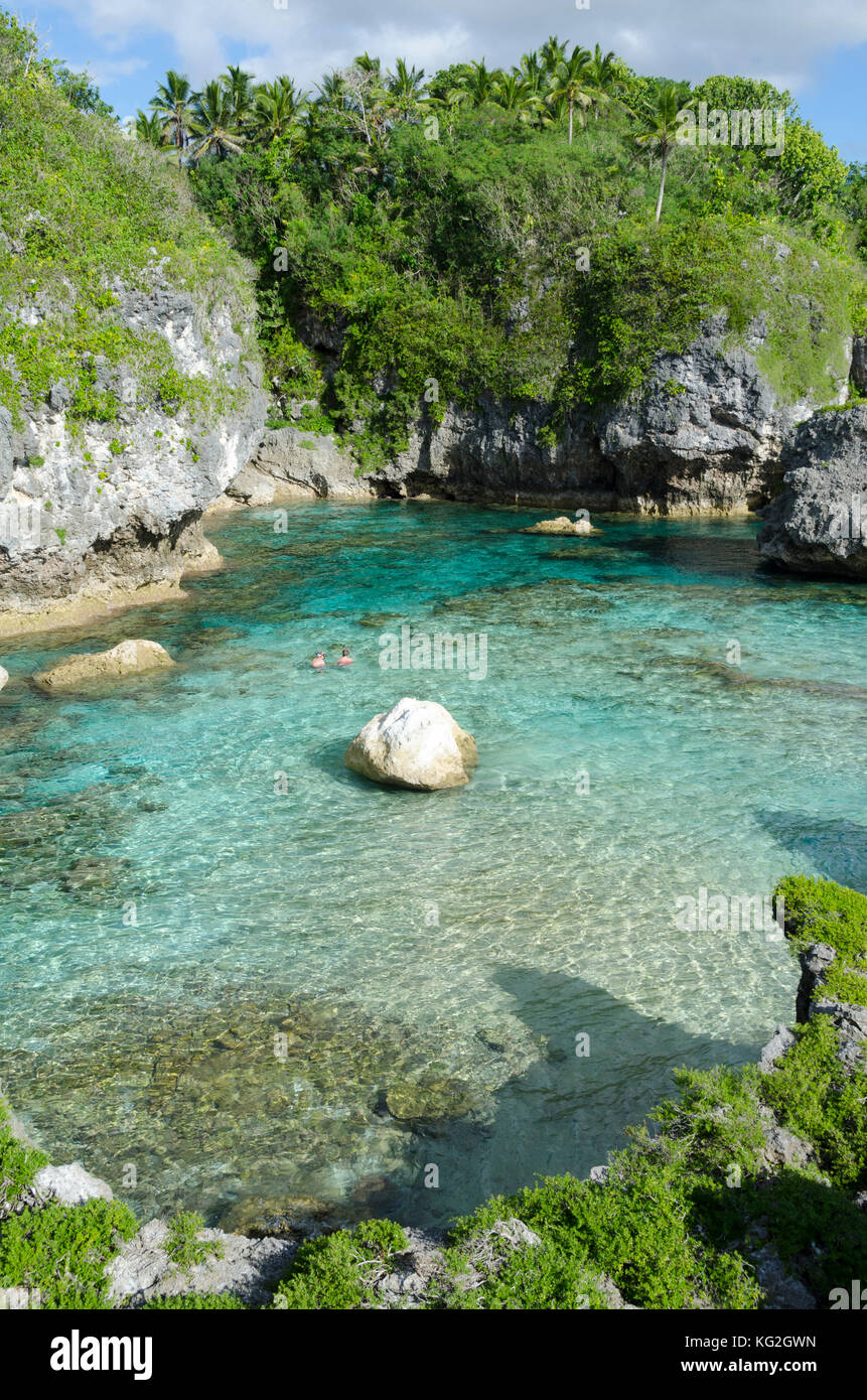 Blue pools south island hi-res stock photography and images - Alamy