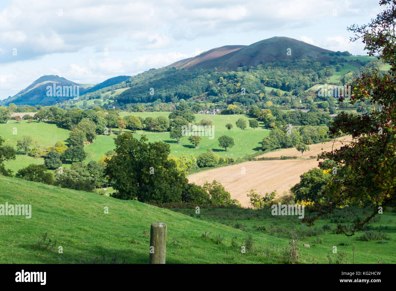 View from the Long Mynd, Shropshire, England, towards Ragleth, Helmeth ...
