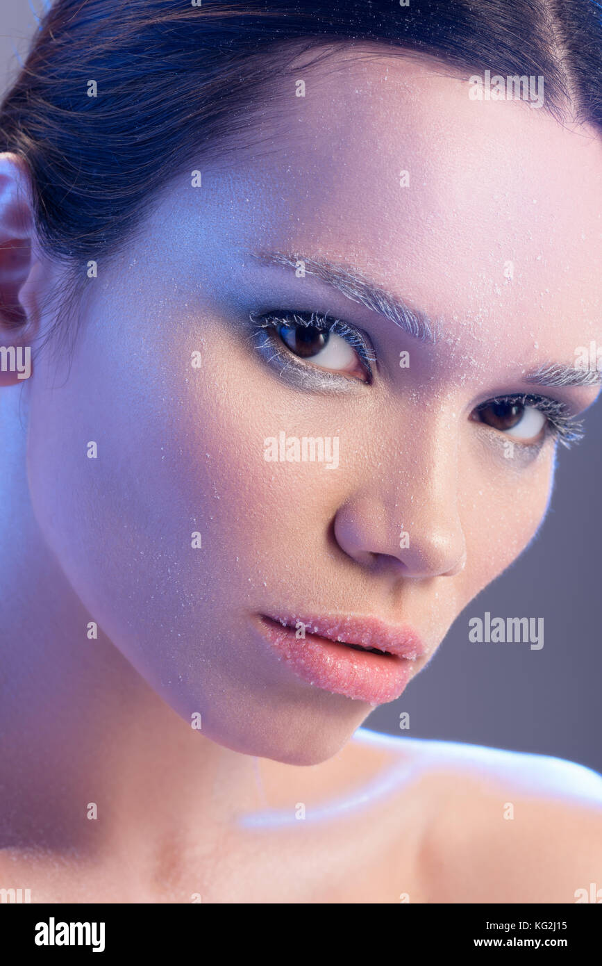 Beautiful frozen people hi-res stock photography and images - Alamy