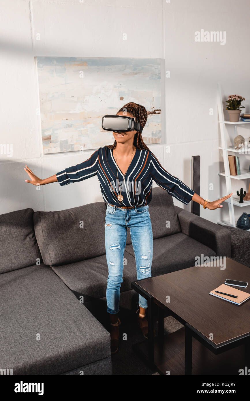 woman in vr headset Stock Photo - Alamy